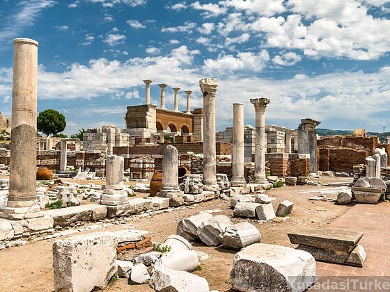 Discover Zeus Cave in Kusadasi