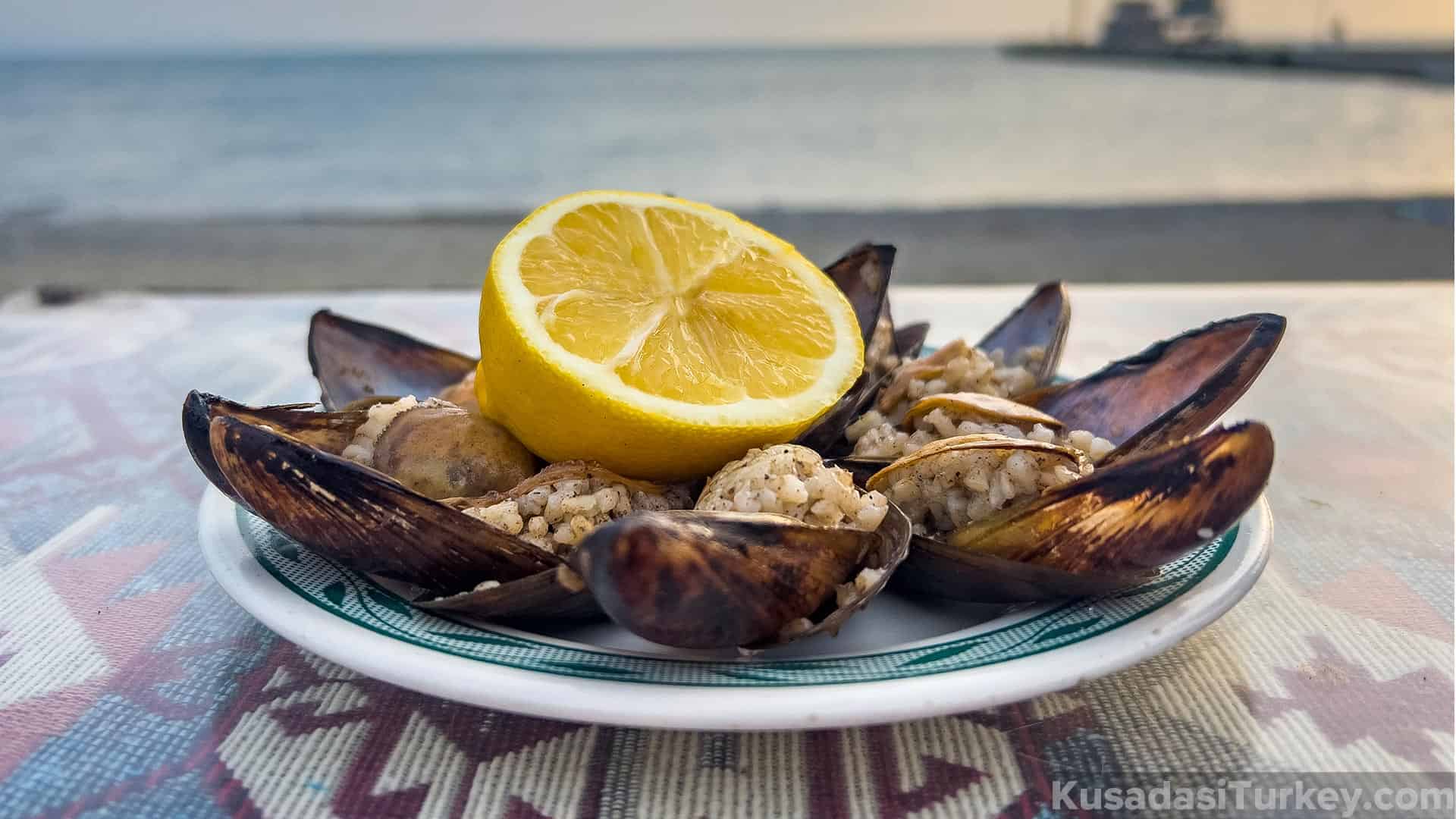 Exploring the Delights of Street Food in Kusadasi