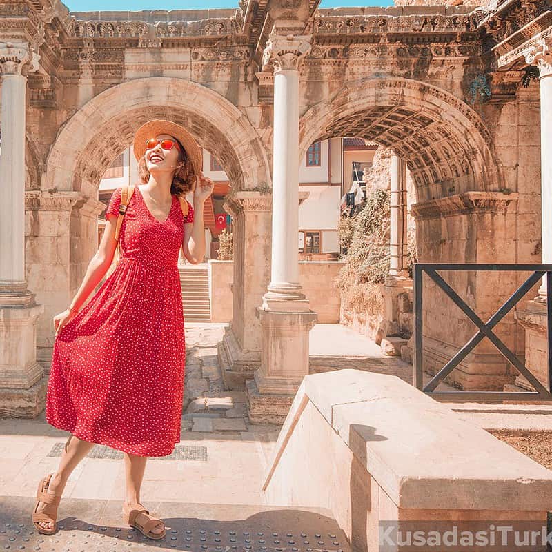 Discovering Hidden Gems of Kusadasi: An Unforgettable Yacht Experience